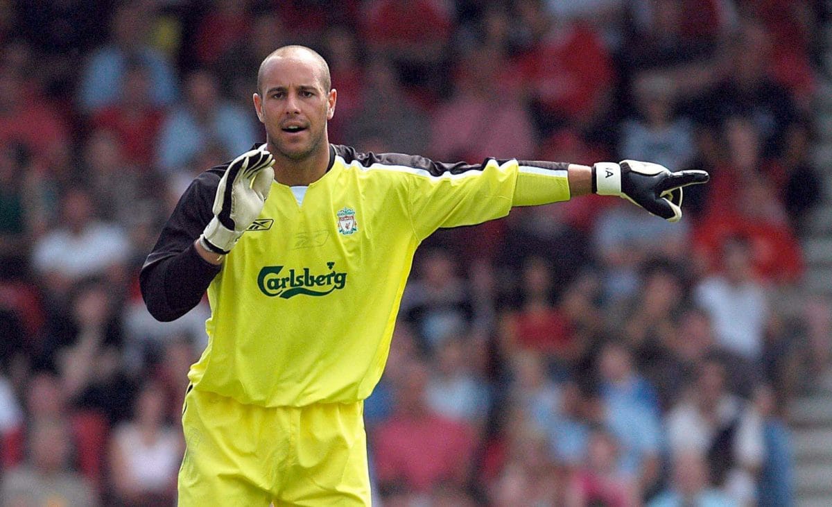 Top 10 goalkeepers with most clean sheets in Premier League