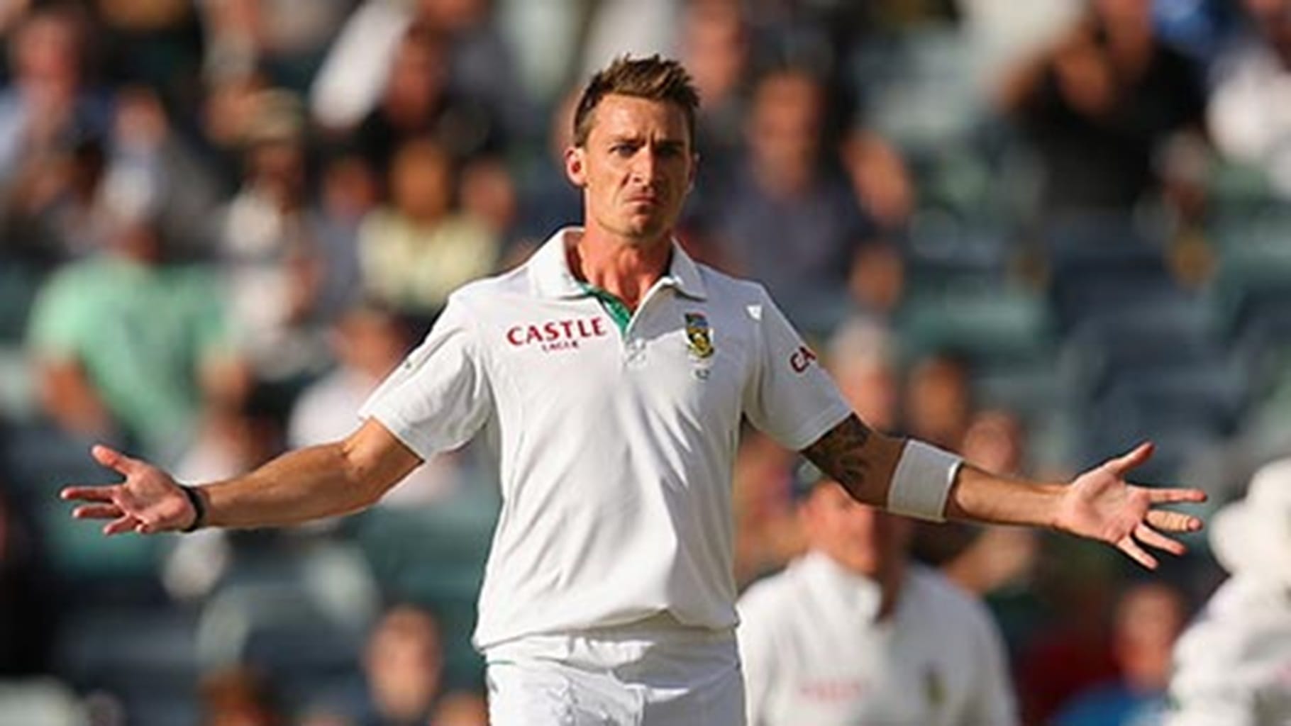 Top 5 fast bowlers with most wickets in test cricket