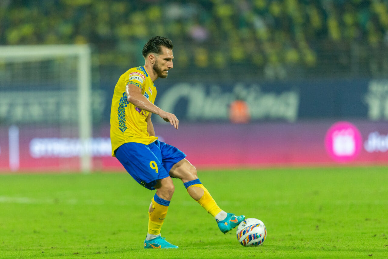 ISL 2023-24: Kerala Blasters FC vs Mohun Bagan: Preview, Predicted lineup, injury news, H2H ...