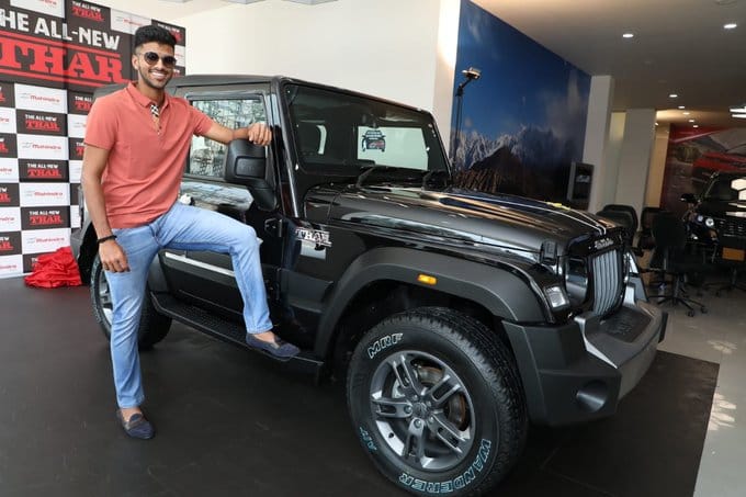 7 Indian cricketers who received cars from Anand Mahindra as gift