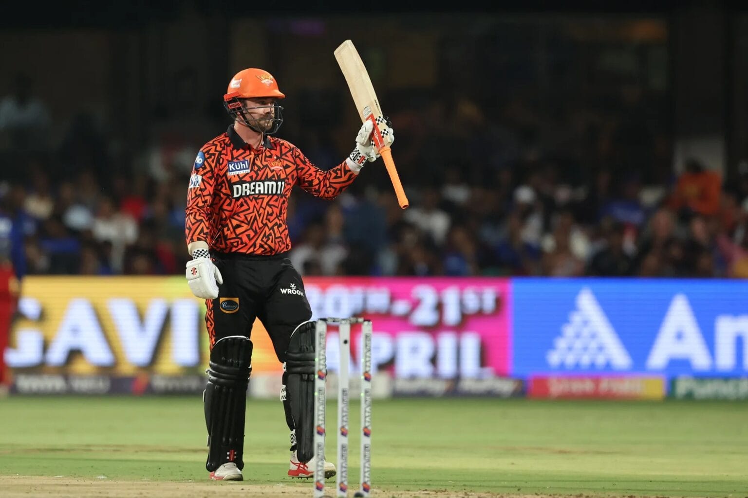 Top 16 fastest centuries (100) in IPL