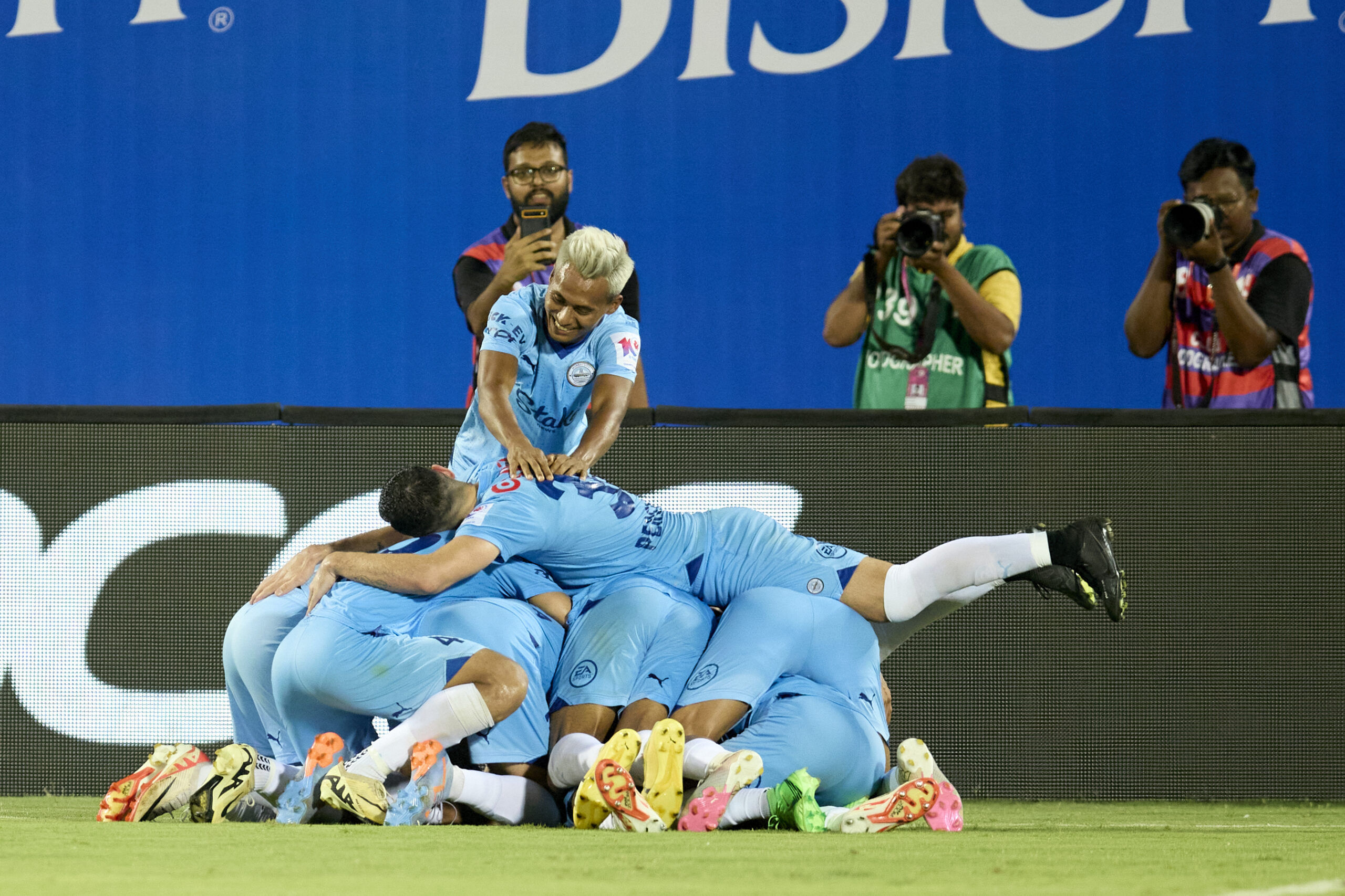 ISL 2023-24 Semi-Final updated bracket: Mumbai City FC cruise past FC Goa to set up date with ...