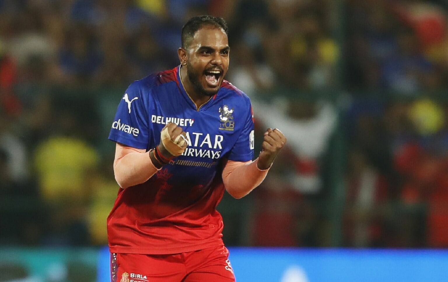 IPL 2026: Why has RCB removed Yash Dayal from poster on team bus?