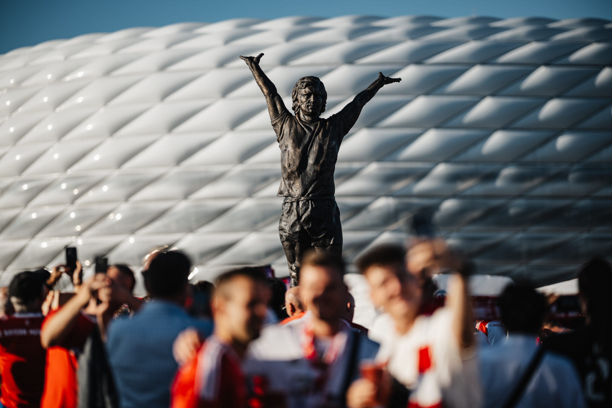 Top 10 highest goalscorers in football history (Cristiano Ronaldo ...