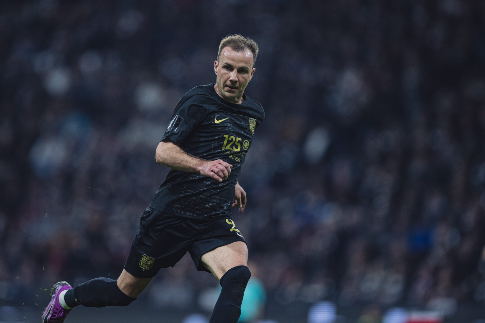 Napoli vs Frankfurt Preview, prediction, lineups, betting tips & odds ...