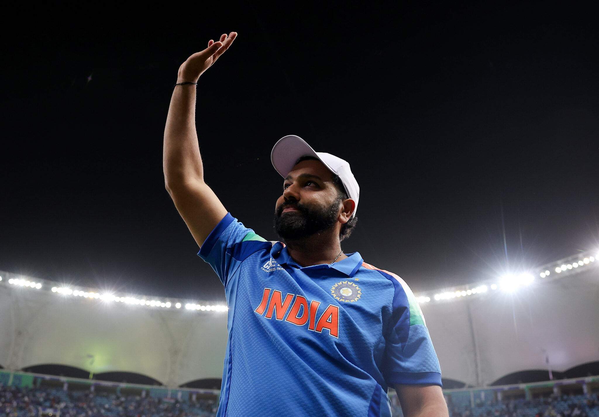 [Watch] "Won't retire after winning every ICC trophy" - Rohit Sharma's message in Rishabh Pant's ...