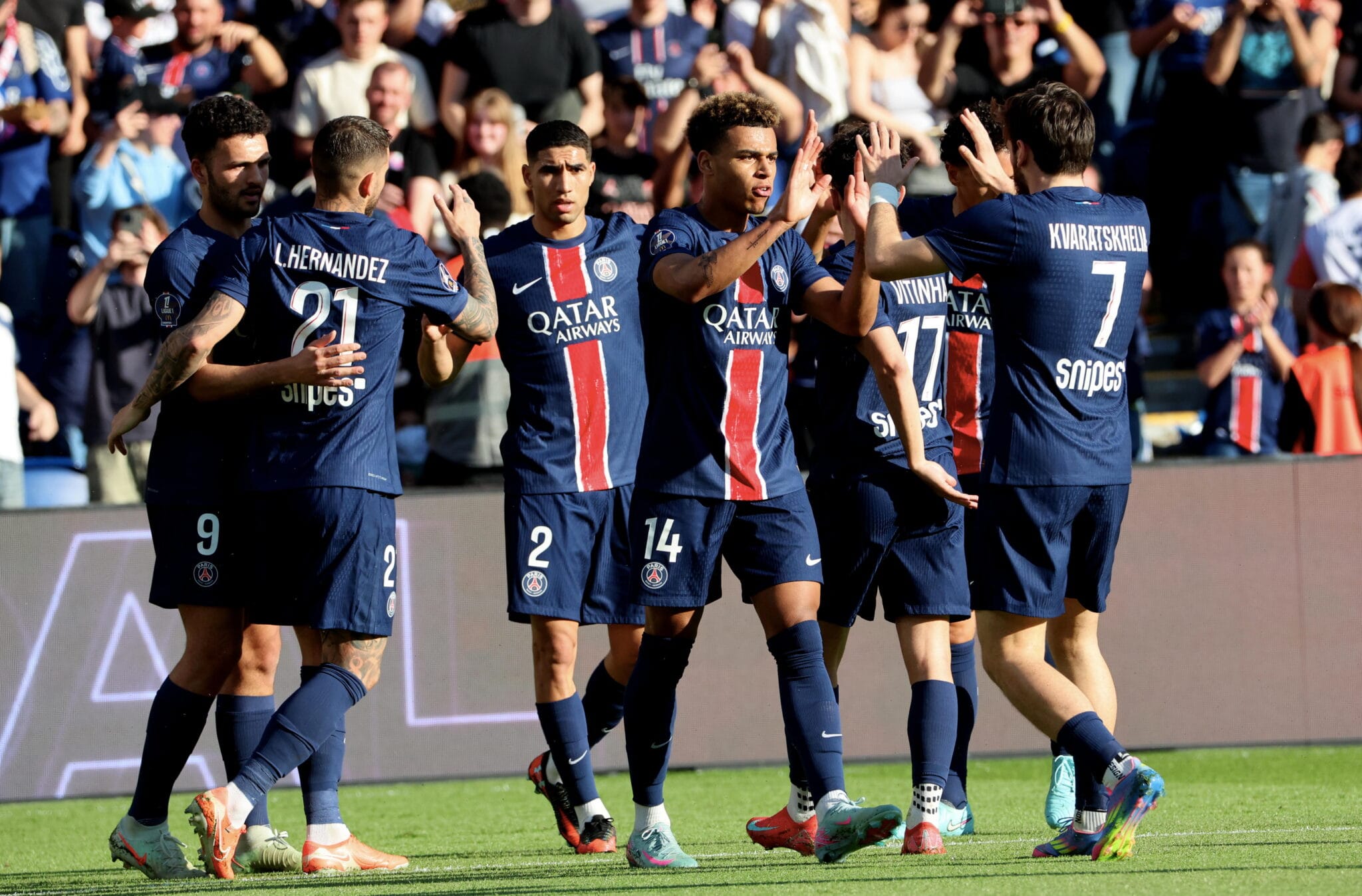 What is PSG's new kick-off tactic?