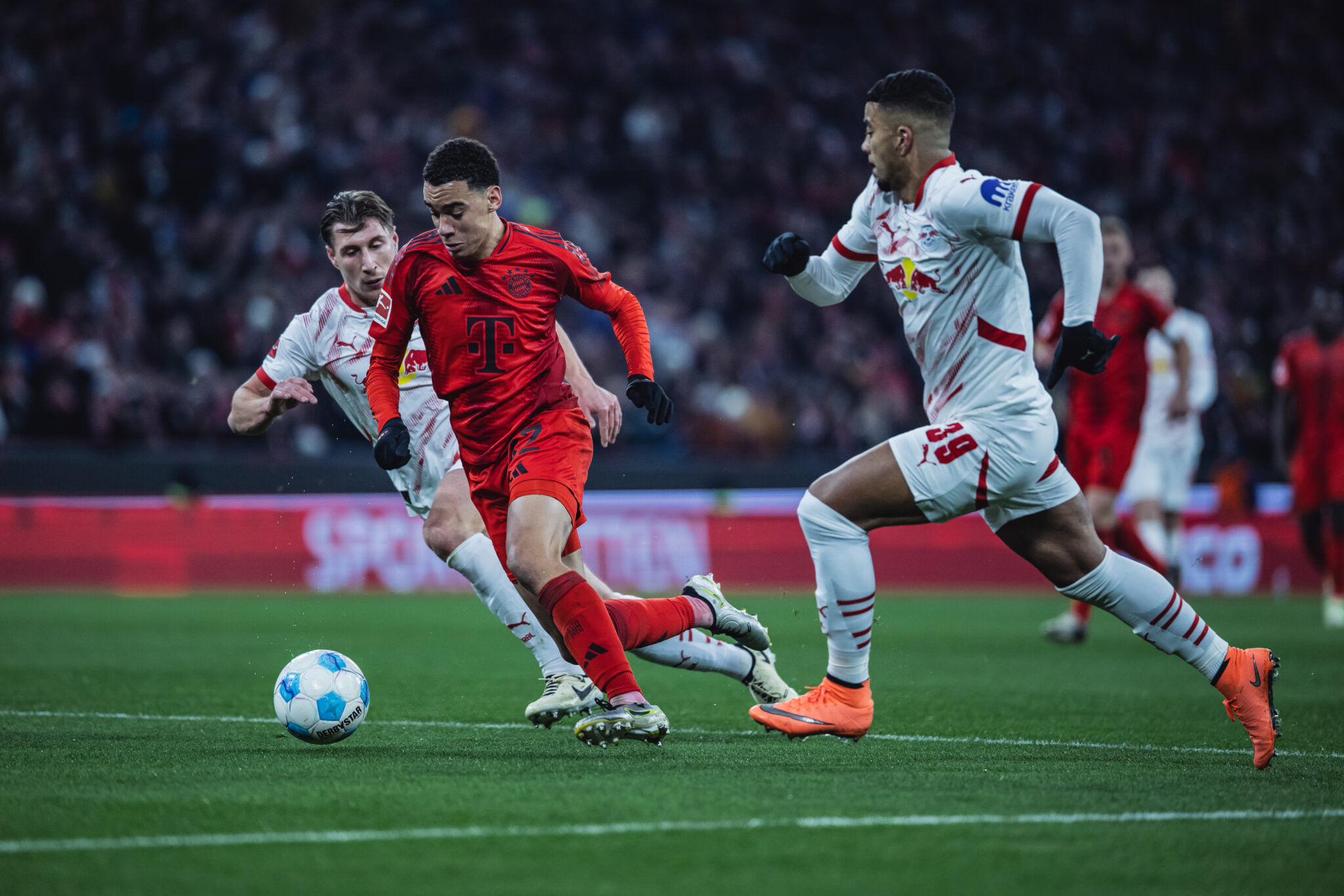 Bayern star Jamal Musiala returns to grass training following ankle injury