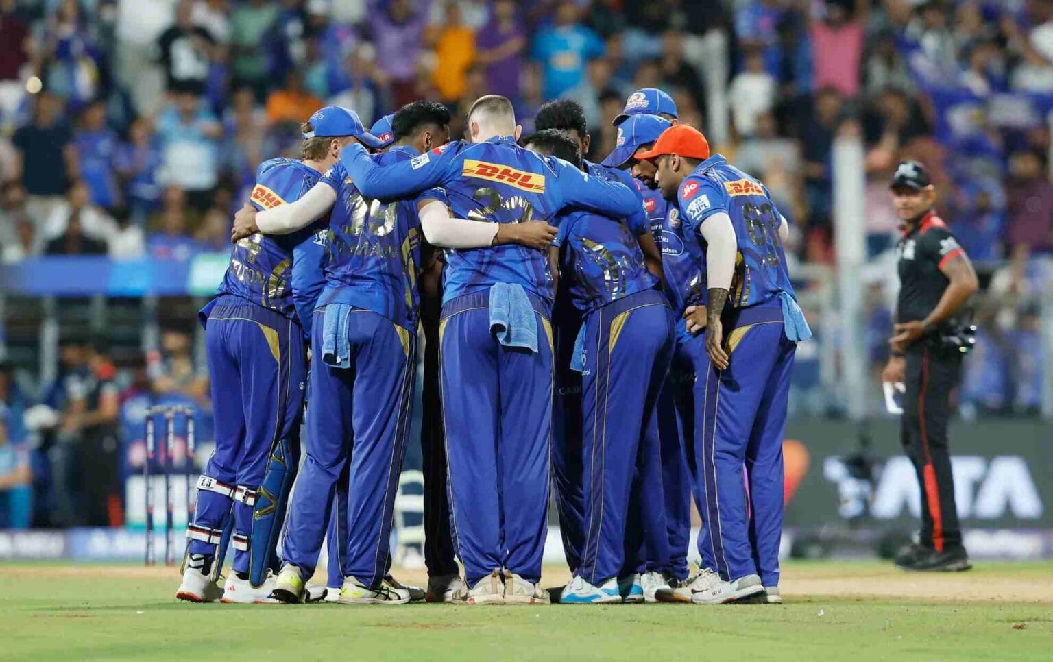 Top 8 teams who have played most IPL finals