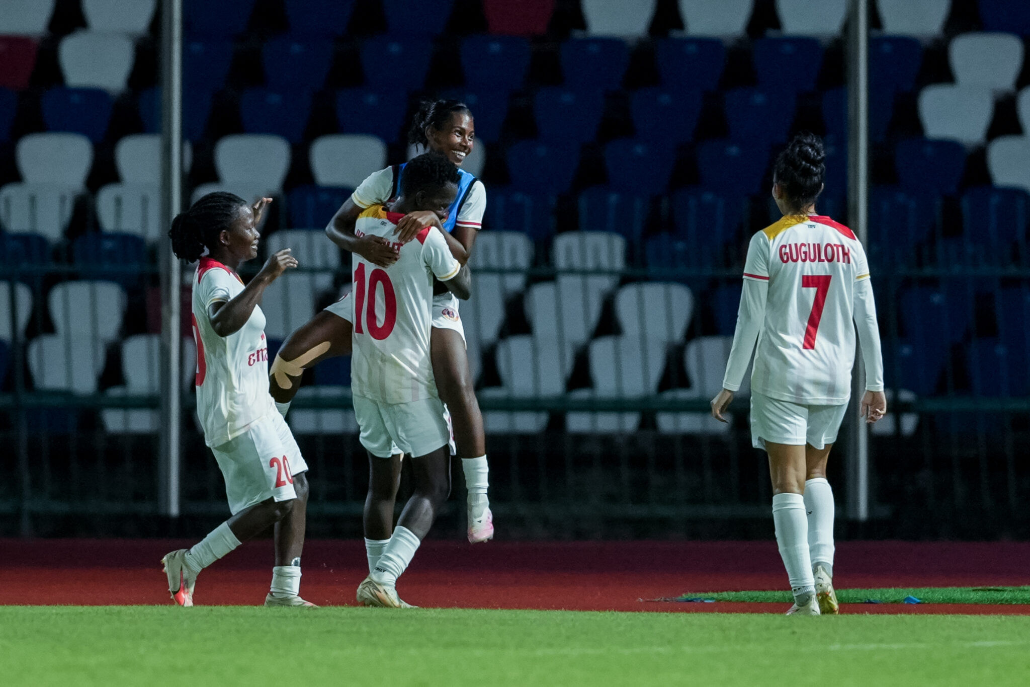 East Bengal vs Kitchee SC Preview, team news, lineups & prediction ...