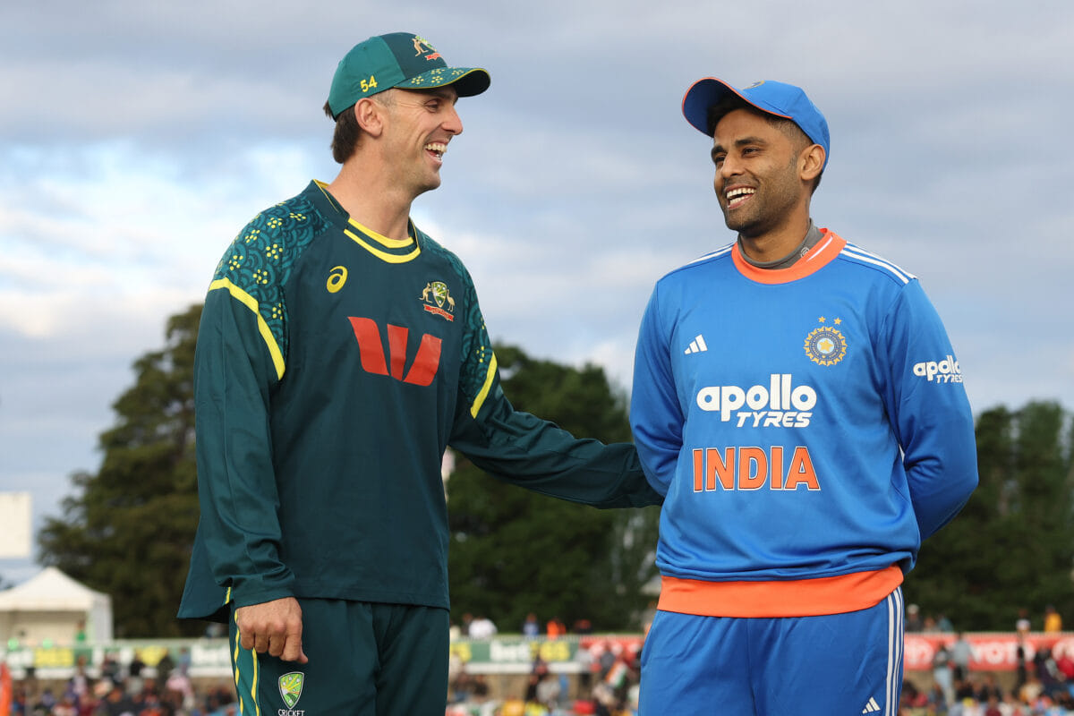 IND vs AUS: Why India and Australia players are wearing black-armbands ...