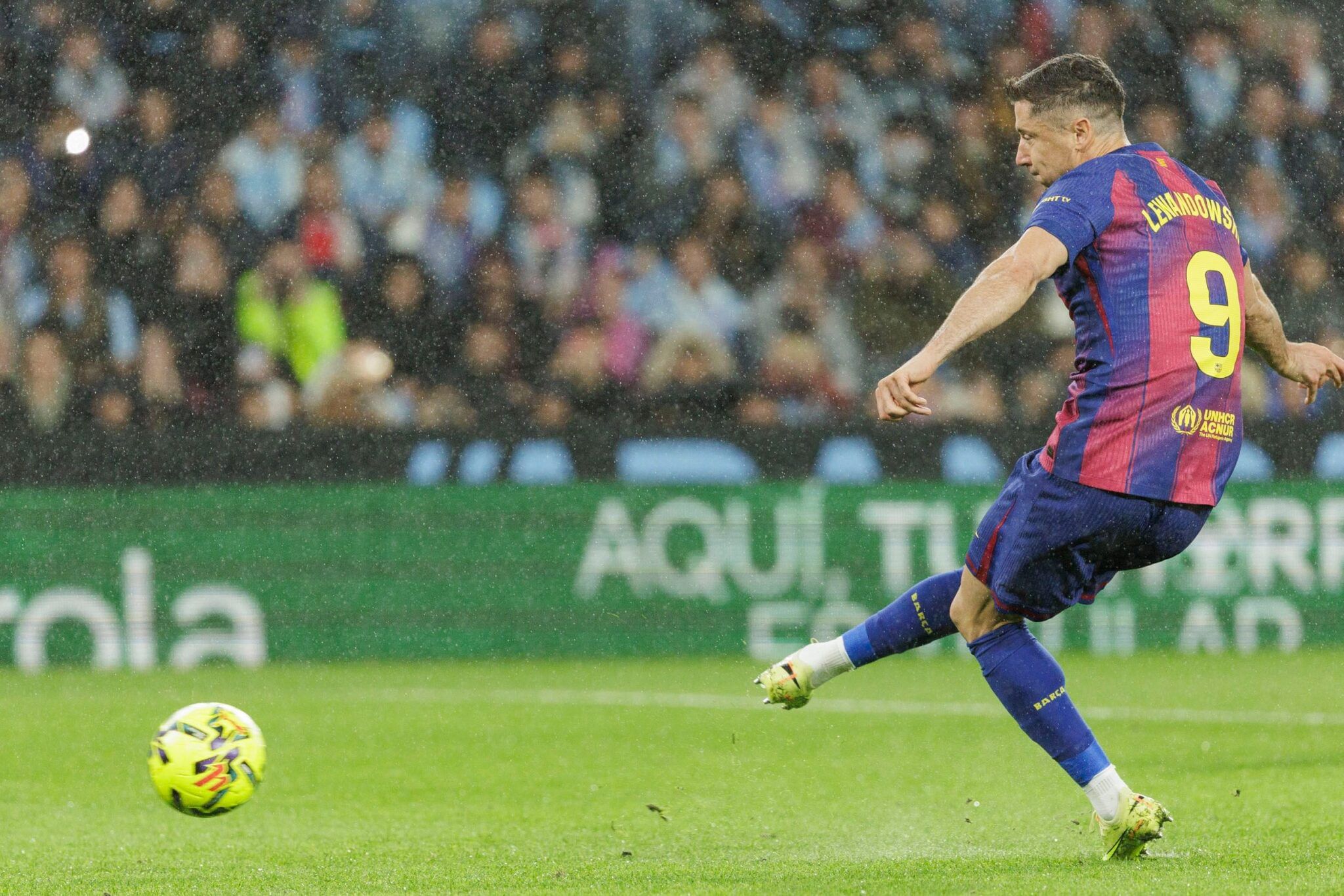 Why Barcelona asked Robert Lewandowski to ‘stop scoring goals’ during ...